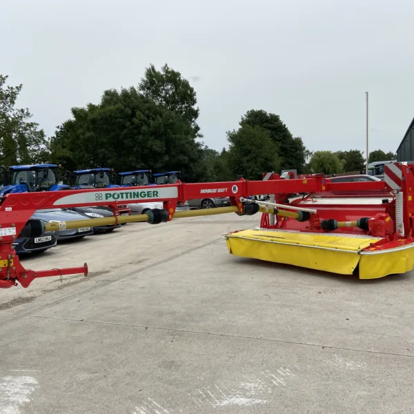 Pottinger Novacat 3007ED Mower Conditioner | Russell's