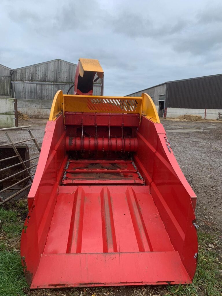 Teagle Telehawk Mounted Bedding Machine | Russell's