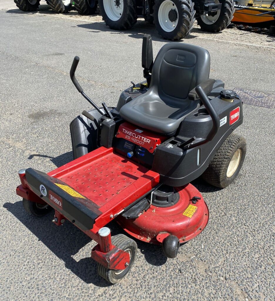 Toro Timecutter ZS 4200T | Russell's
