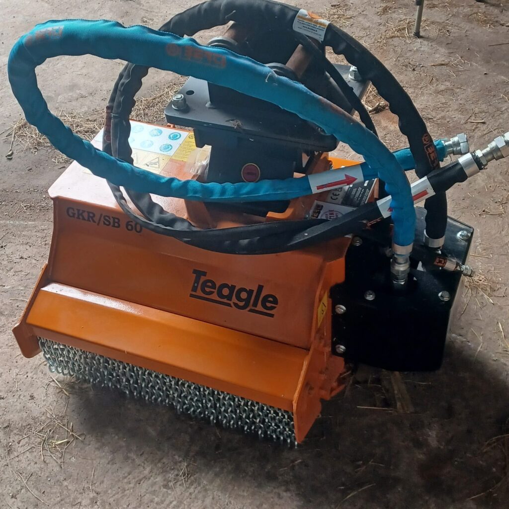 Teagle GKR/SB Digger Mounted Flail Mower | Russell's