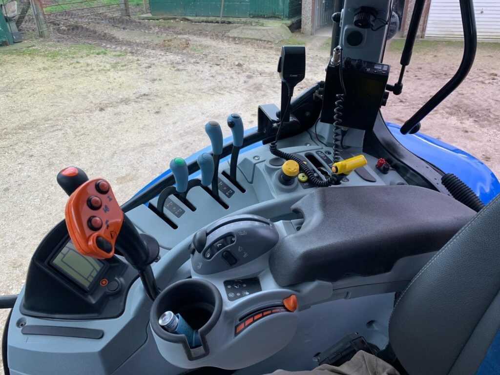 New Holland T6.180 Tractor | Russell's