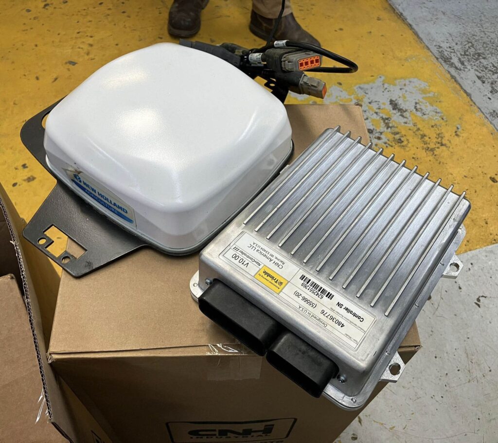 USED AG-392 Receiver & Nav Controller For Sale | Russell's