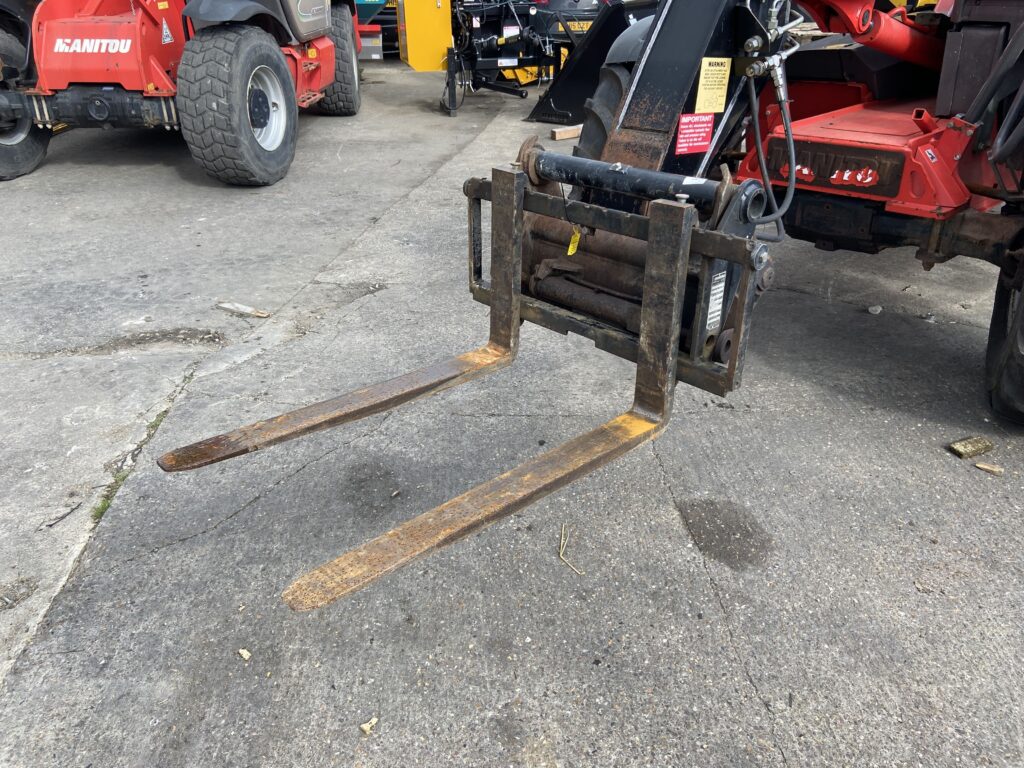 Manitou Pallet Tines | Russell's