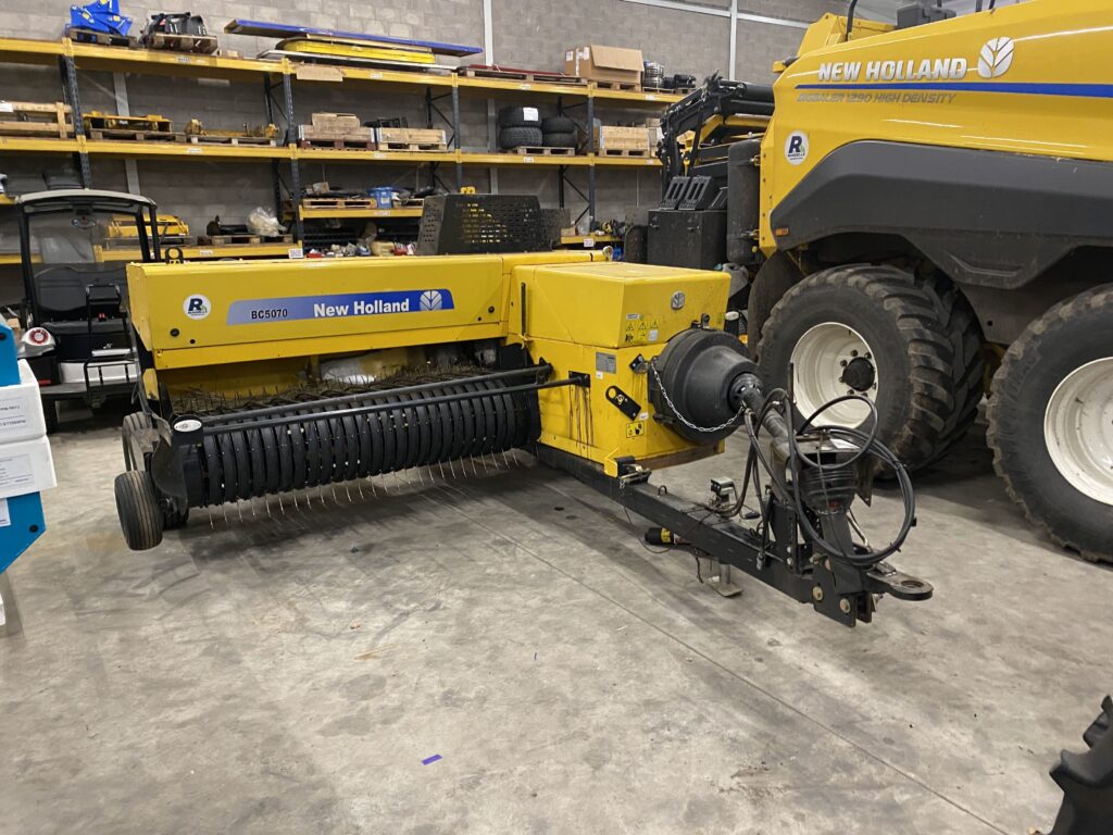 New Holland BC5070 Conventional Baler | Russell's