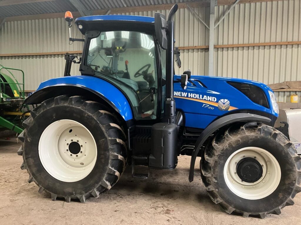 New Holland T7.210 Tractor | Russell's