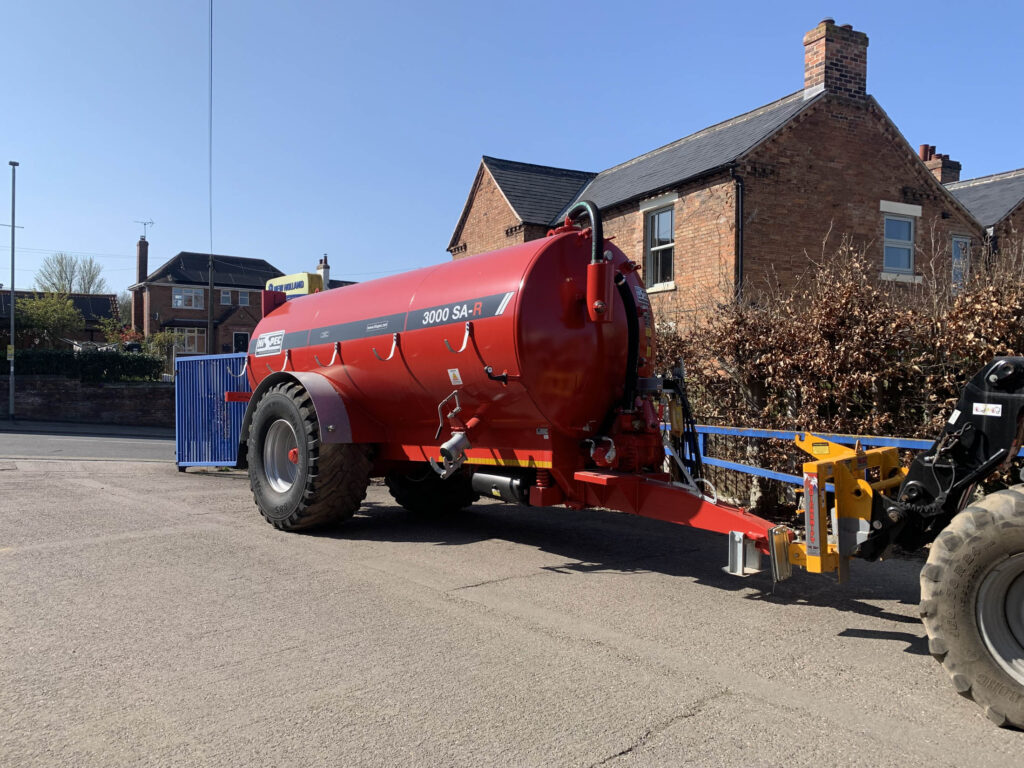 SHOP SOILED Hi-Spec 3000 SA-R Tanker For Sale | Russell's