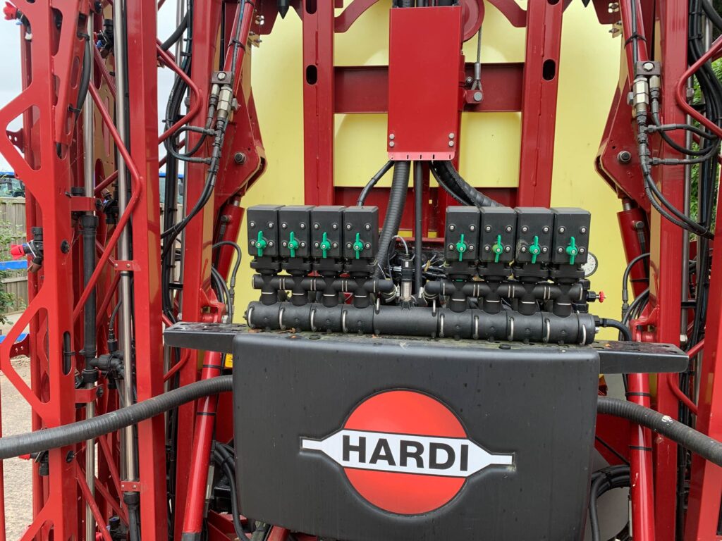 NEW Hardi Mega 1500 24 Metre Mounted Sprayer For Sale | Russell's