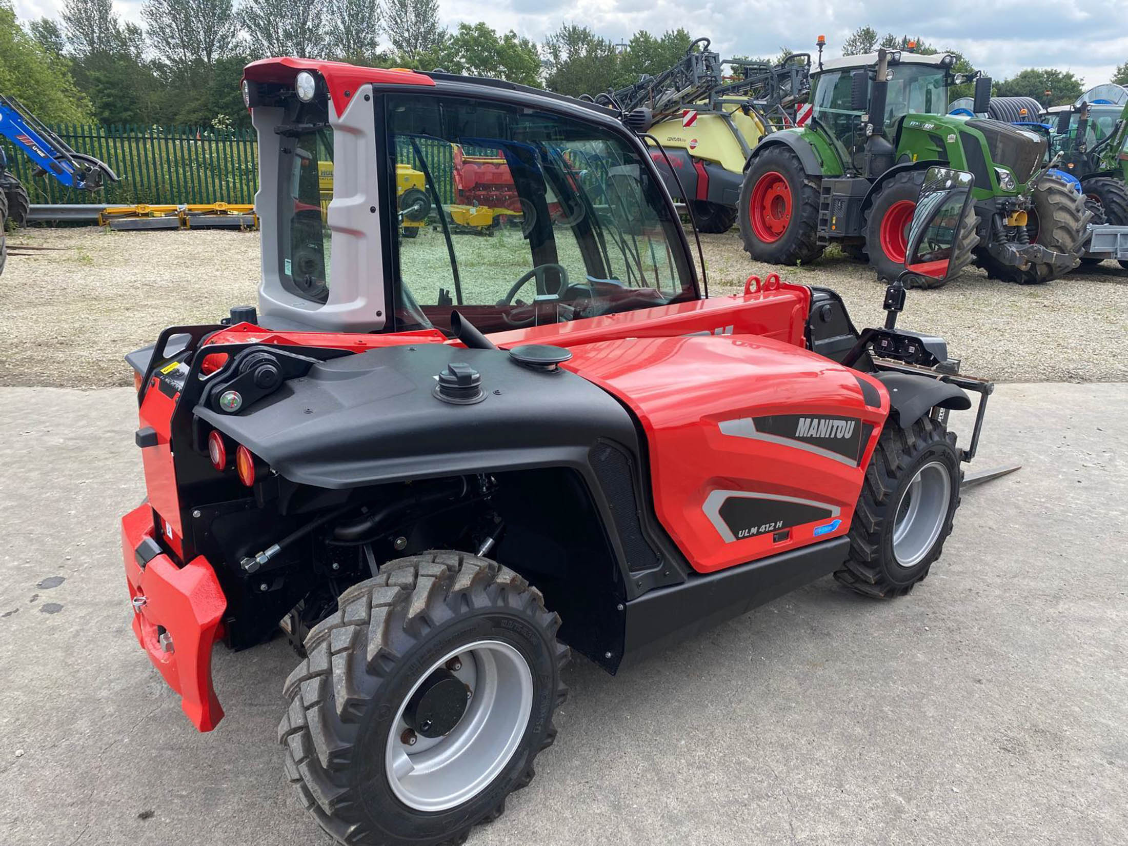 EX DEMO Manitou ULM412 H Telehandler For Sale | Russell's