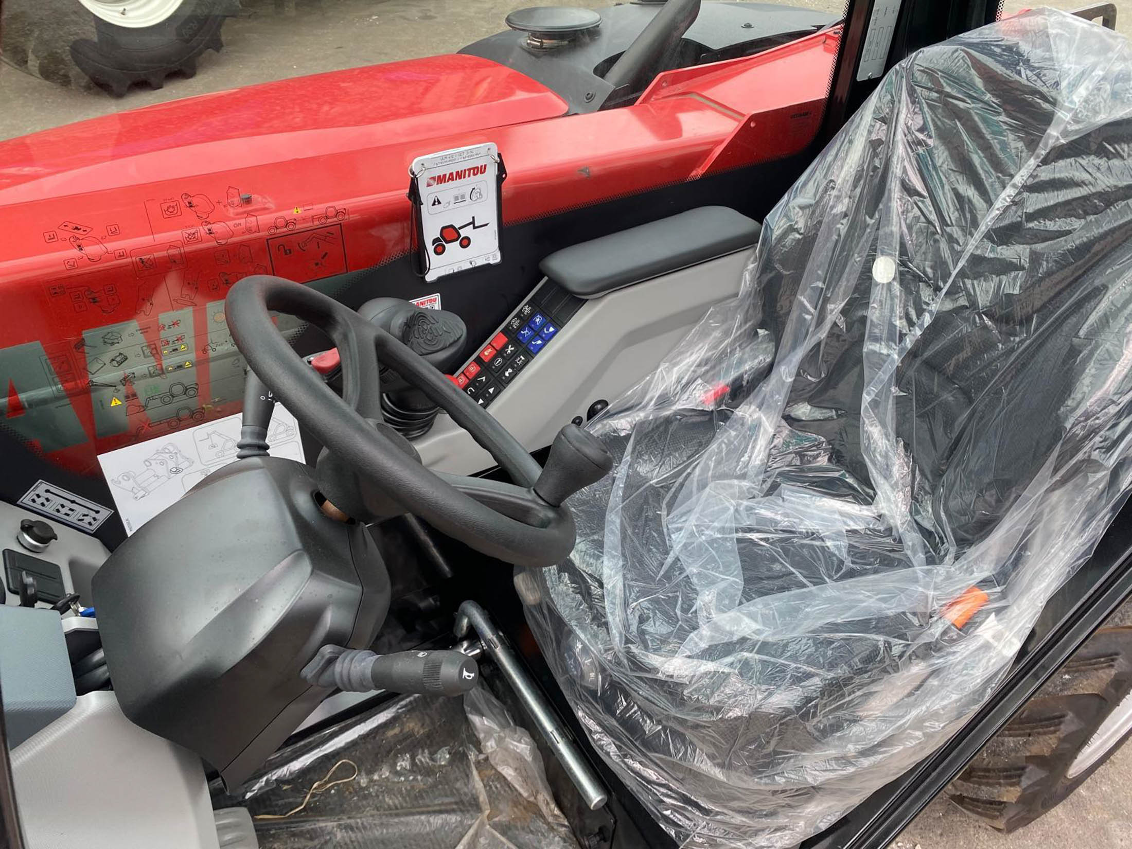 EX DEMO Manitou ULM412 H Telehandler For Sale | Russell's