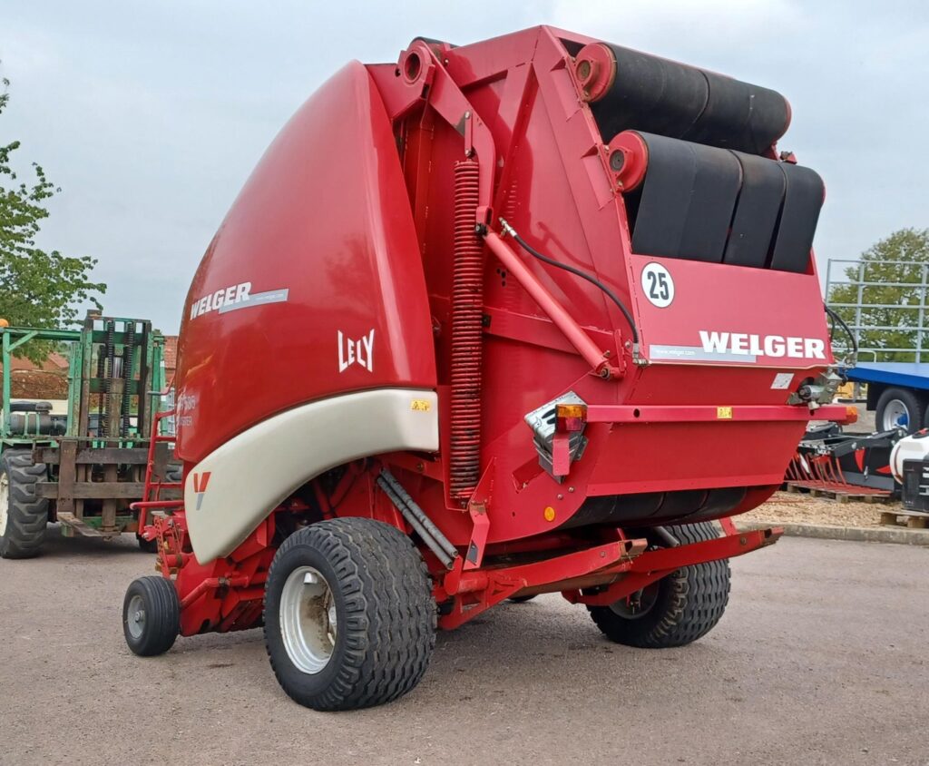 Lely Welger RP535 Master Round Baler | Russell's