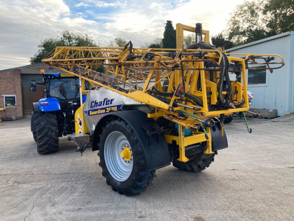 USED Chafer Guardian 3500 24 Metre Trailed Sprayer For Sale | Russell's