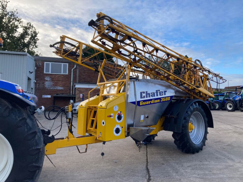 USED Chafer Guardian 3500 24 Metre Trailed Sprayer For Sale | Russell's