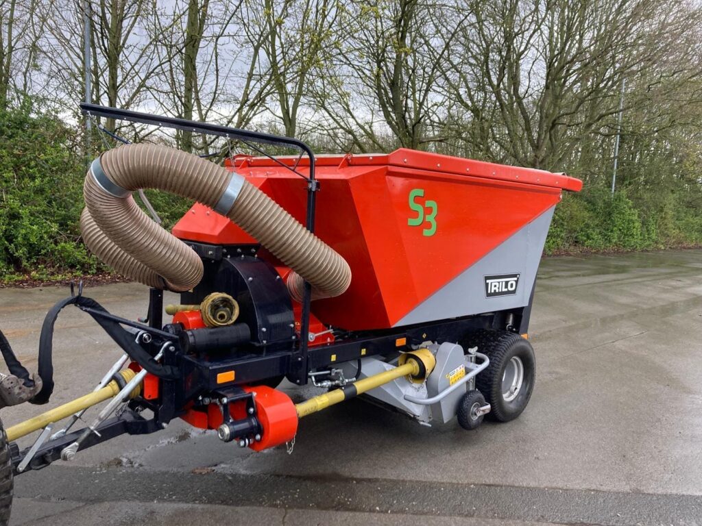 USED Trilo S3 Vaccum Sweeper For Sale | Russell's