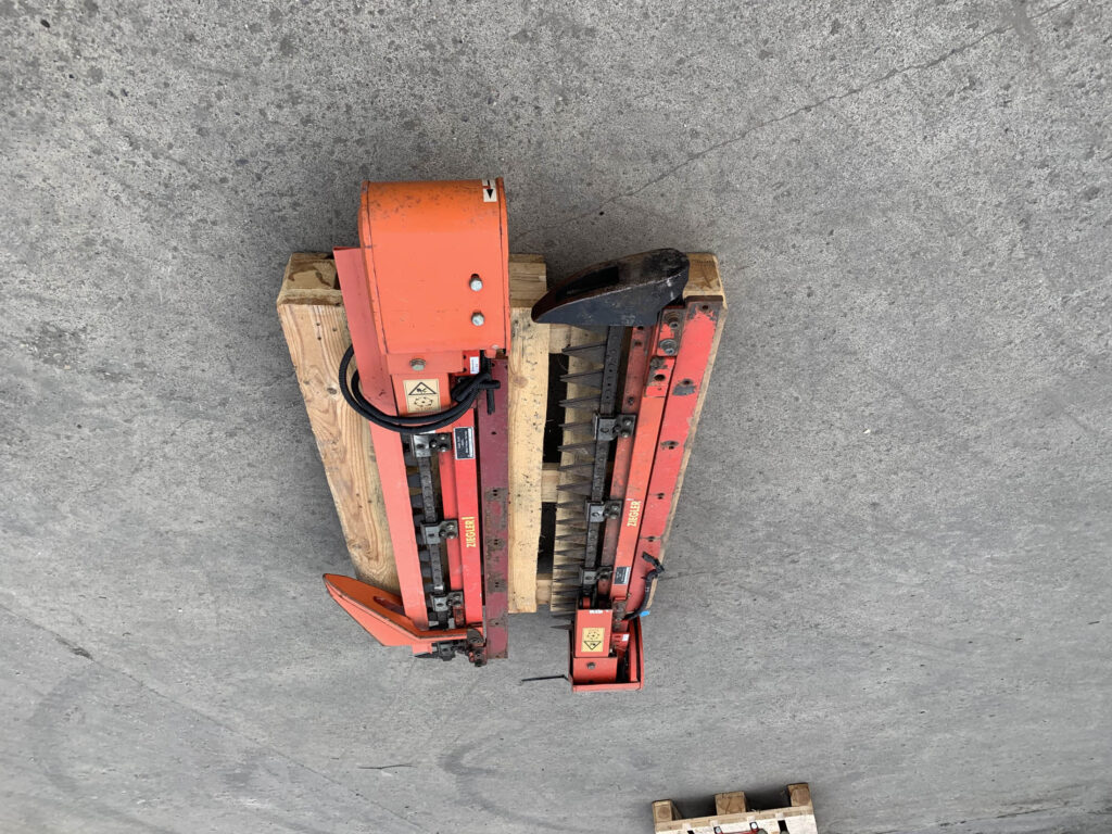 USED Pair of Ziegler Combine Side Knives For Sale | Russell's