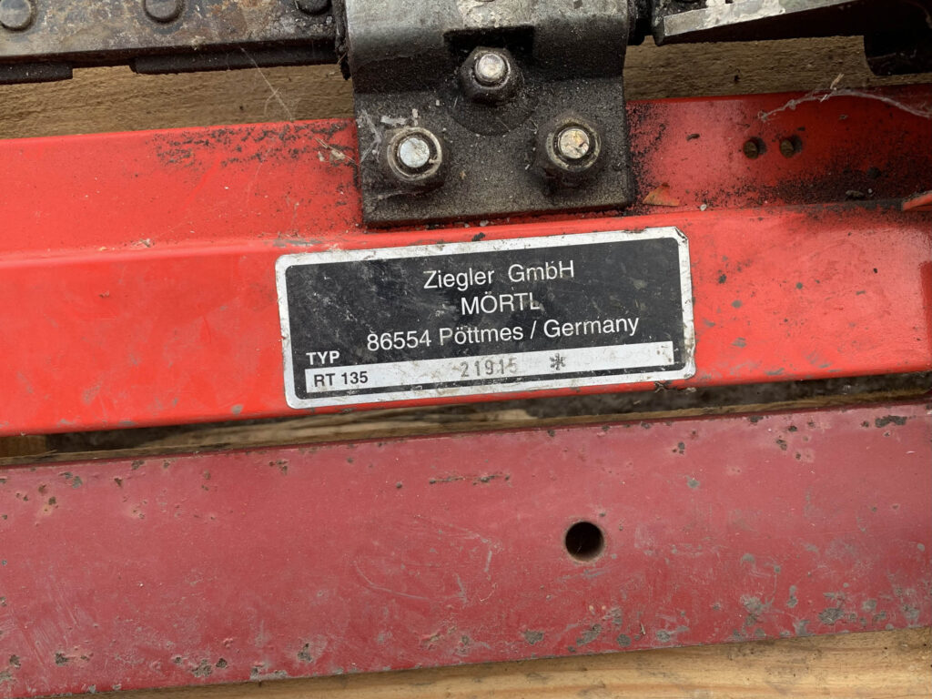 USED Pair of Ziegler Combine Side Knives For Sale | Russell's