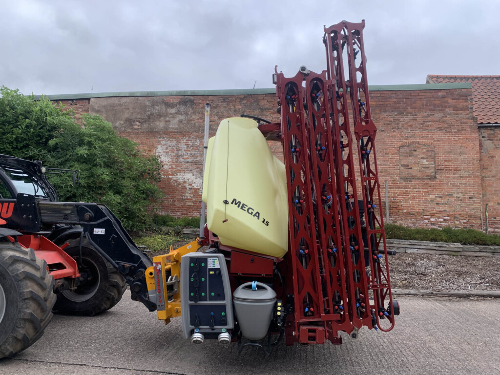 NEW Hardi Mega 1500 24 Metre Mounted Sprayer For Sale | Russell's
